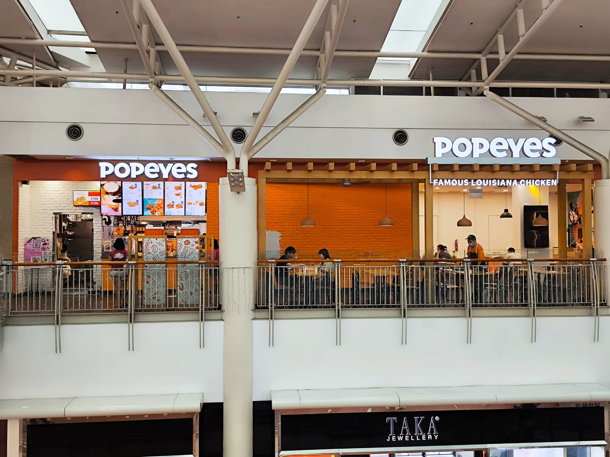 Popeyes Outlet Signage - Macro Events Pte Ltd